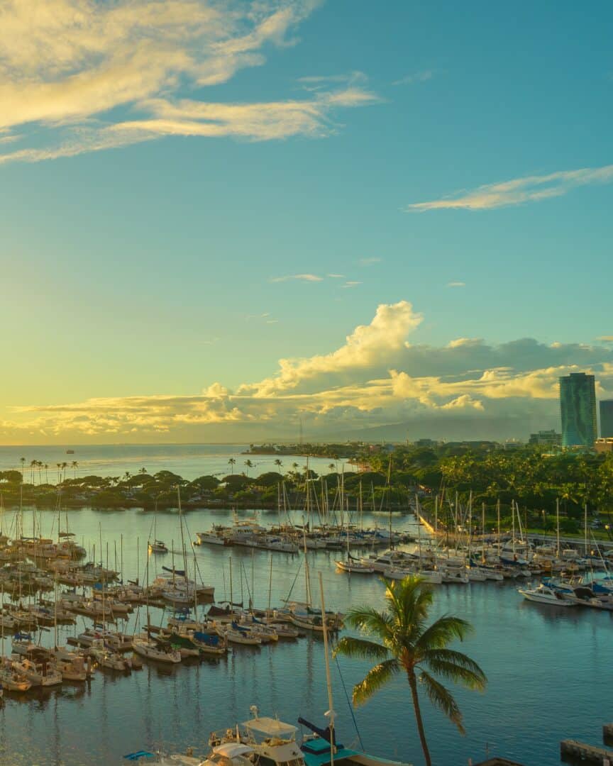10 of the Best Resort Passes in Waikiki • Happily Ever Travels