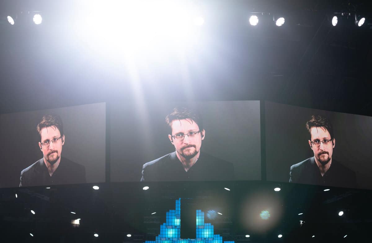 How Many Languages Does Edward Snowden Speak? A Journey of Multilingualism